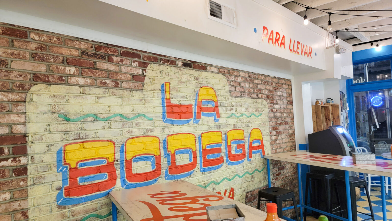 La Bodega Taqueria Review - A Surprising Find in South Side