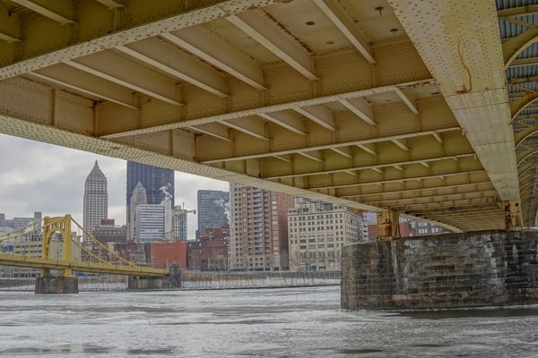 19 Photos of Pittsburgh's Frozen Rivers to Make You Freeze