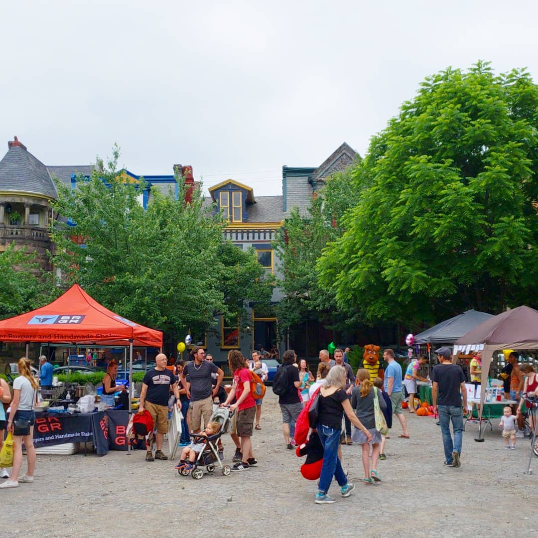 A Guide to Pittsburgh Farmers Markets and Artisan Pop-Ups