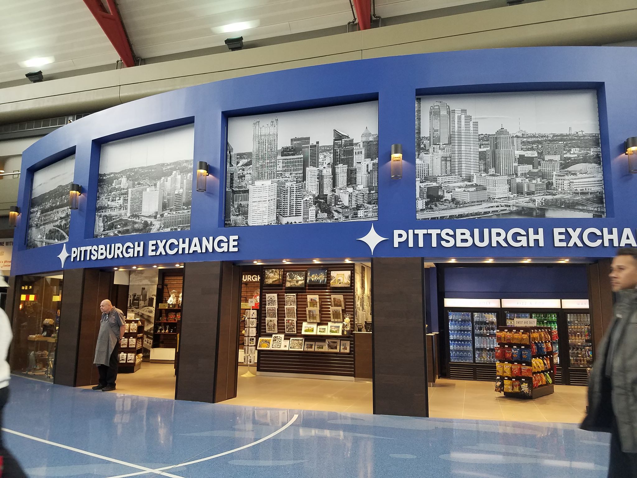Local Shopping and Dining at Pittsburgh International Airport