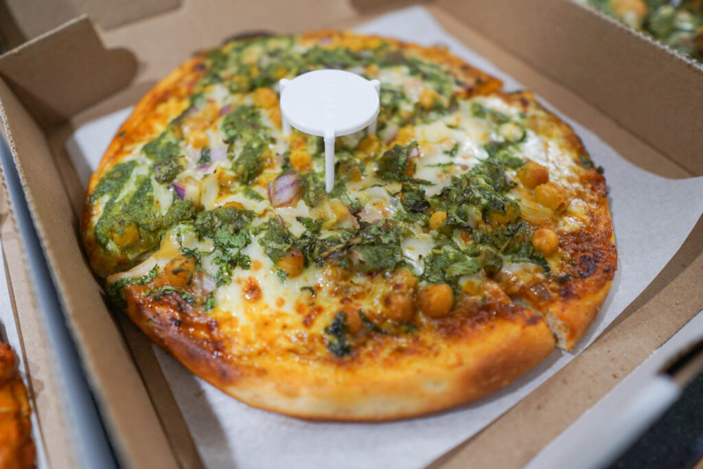 People's Indian Review - A Visit for Indian Pizza