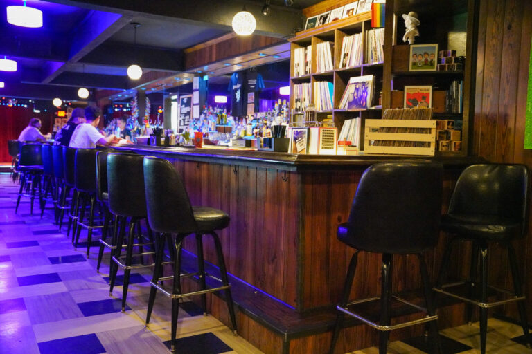 Poetry Lounge - Delicious Cocktails at a Neighborhood Bar