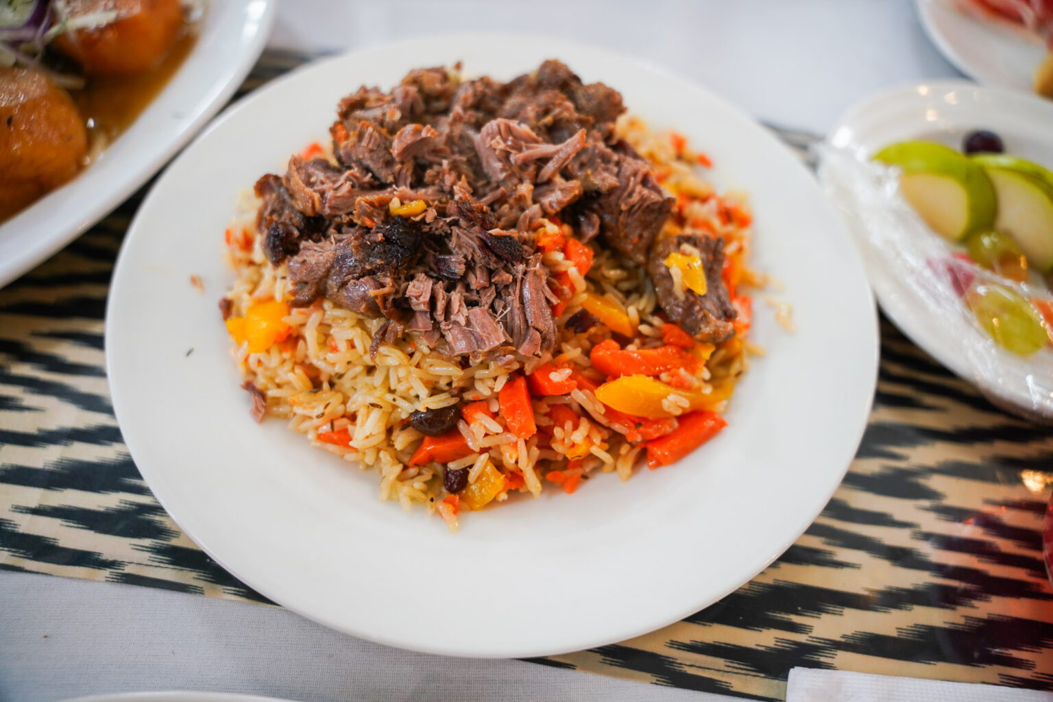 Pizza Bari Halal Review - A Hidden Uzbek Menu Downtown