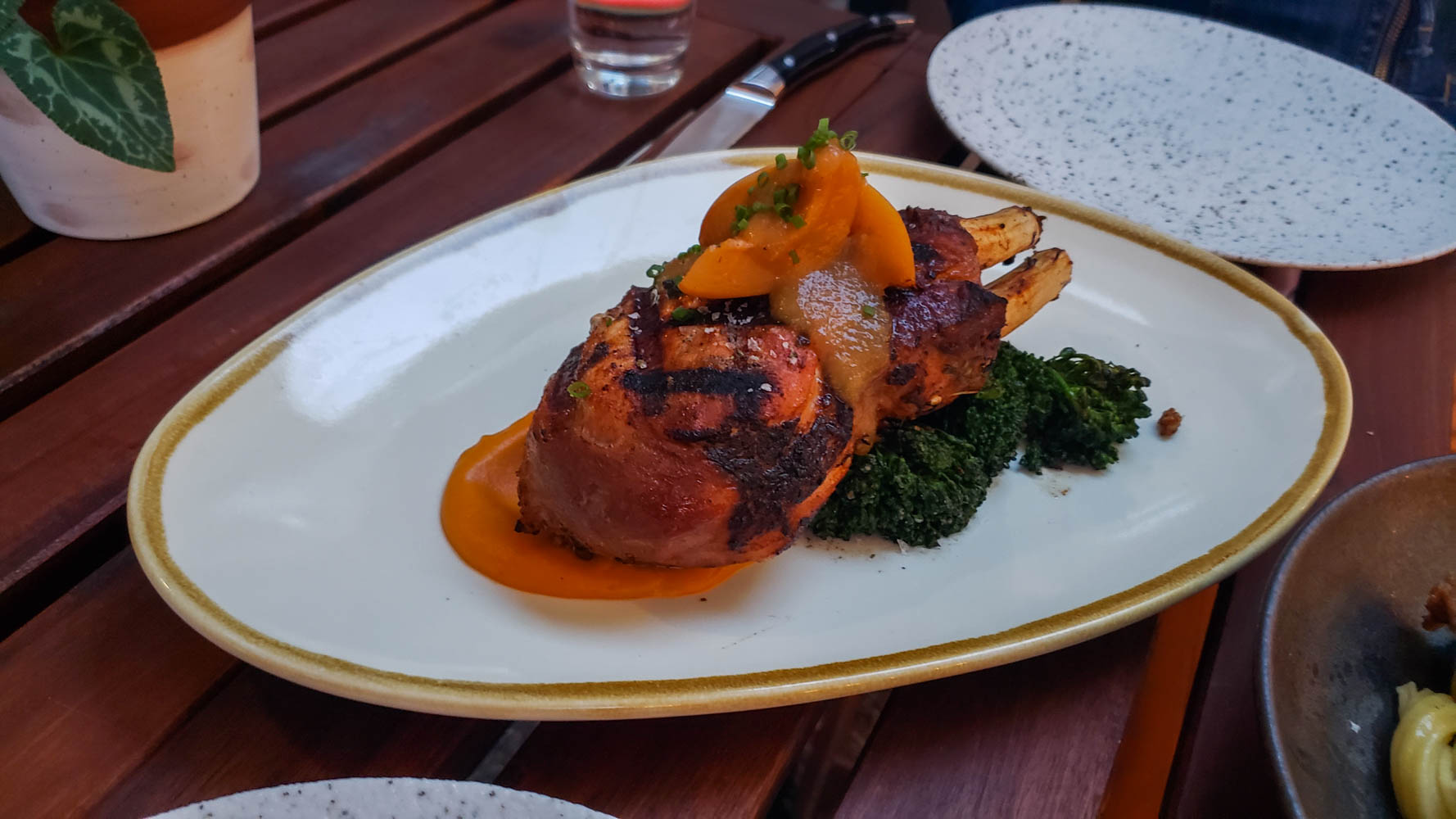 Fig & Ash - Discover the Burgh